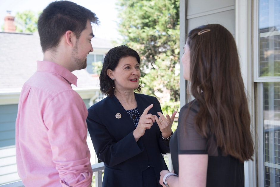 Team Favola - Poll Greeting · Mobilize