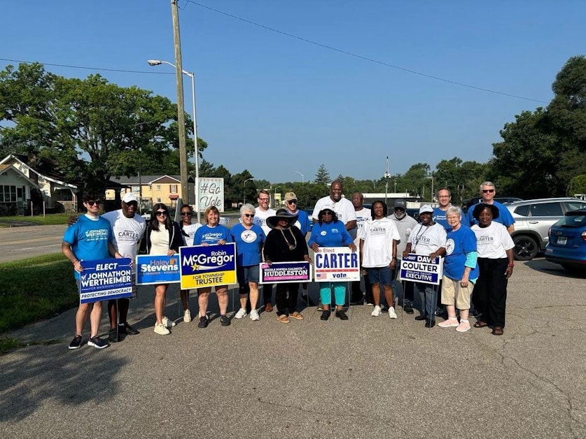 Knocking Doors with Representative Brenda Carter · Team Brenda Carter