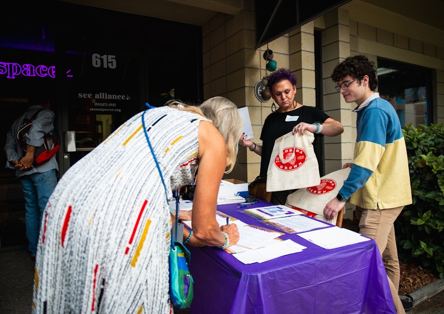 Volunteer with SEE Virtually · Mobilize