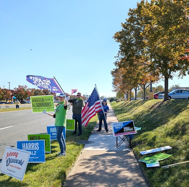 Dundalk Sign Wave, Hon! · Mobilize