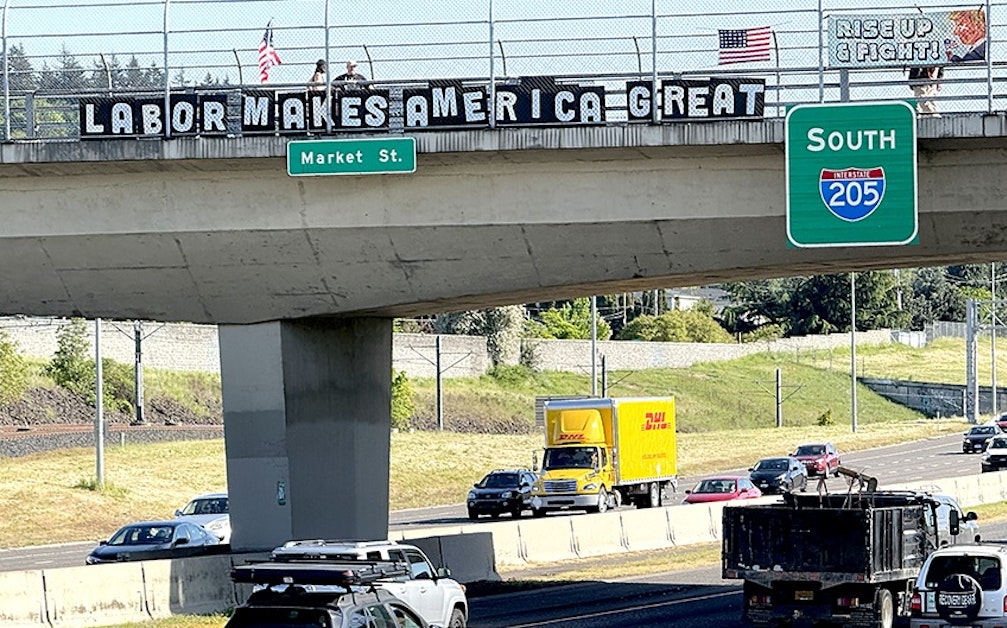 Raise our signs together for some visibility! I-205 overpass at Market ...