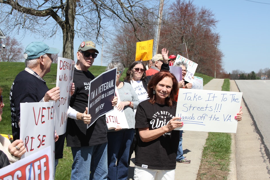 Central Ohio AFL-CIO Labor Council Postcard Writing and Sign Making ...