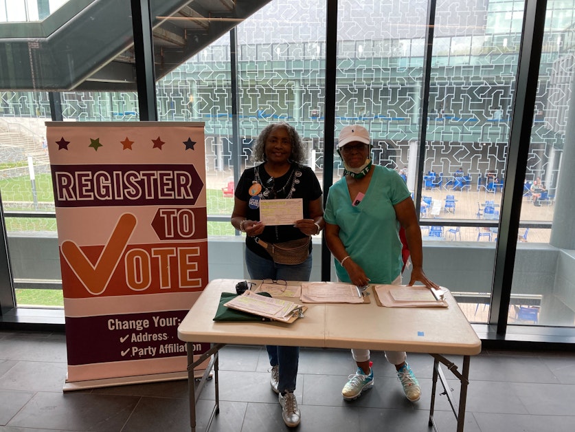 Voter registration table at UK · Kentuckians For The Commonwealth