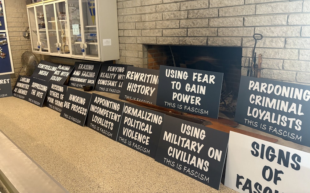 Join the crew carrying "Signs of Fascism" · Mobilize